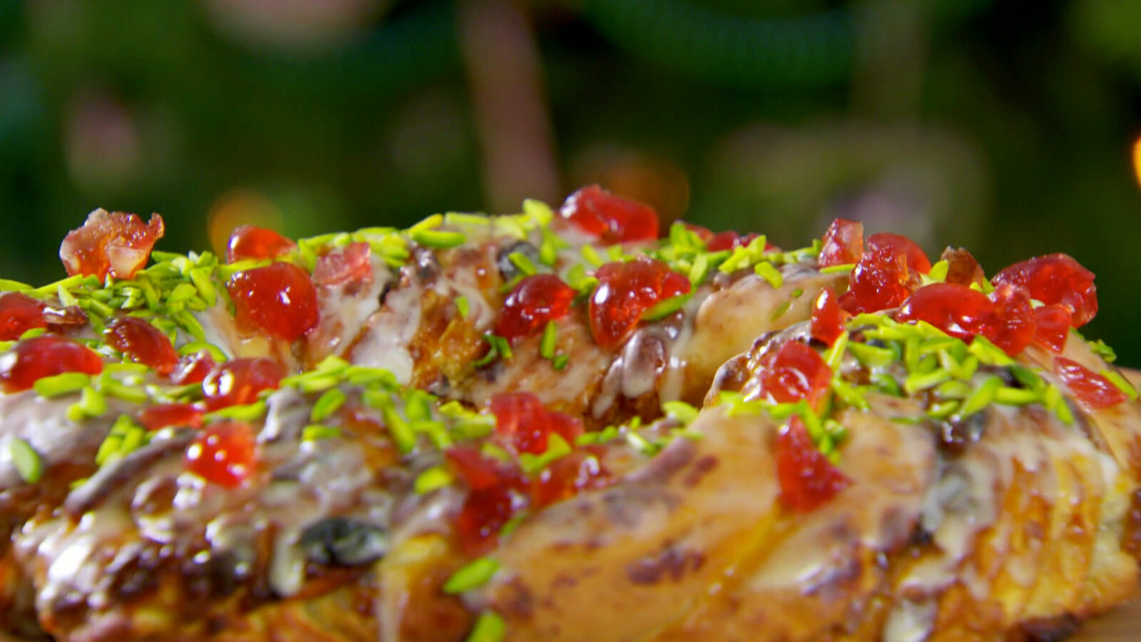 Paul's Mincemeat & Marzipan Couronne | PBS Food