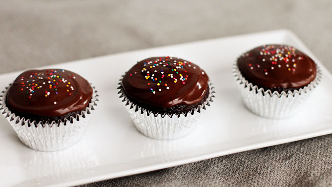 One-Bowl Chocolate Cupcakes | Stories | PBS Food