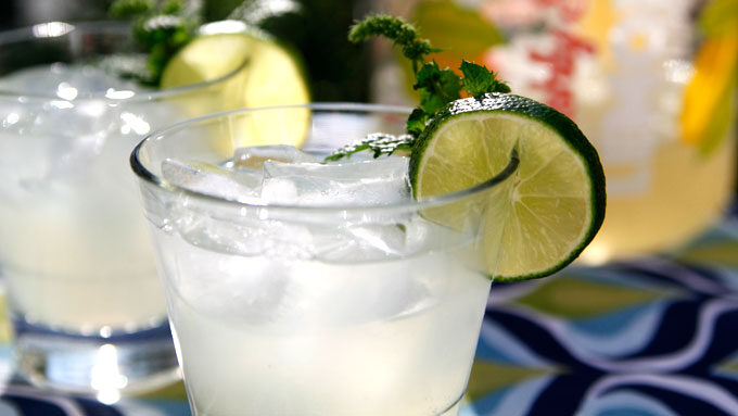 Limonada Con Soda Recipe | PBS Food | PBS Food