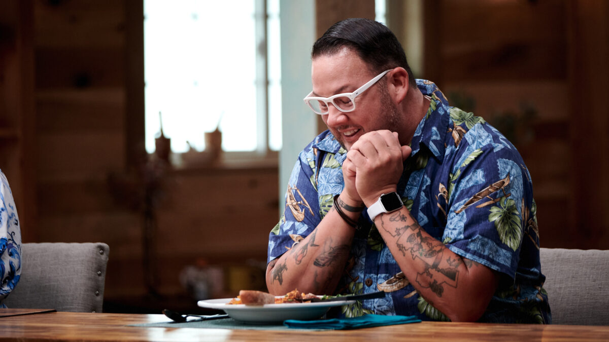 Biography of Graham Elliot | Explore Recipes, Shows & More | PBS Food